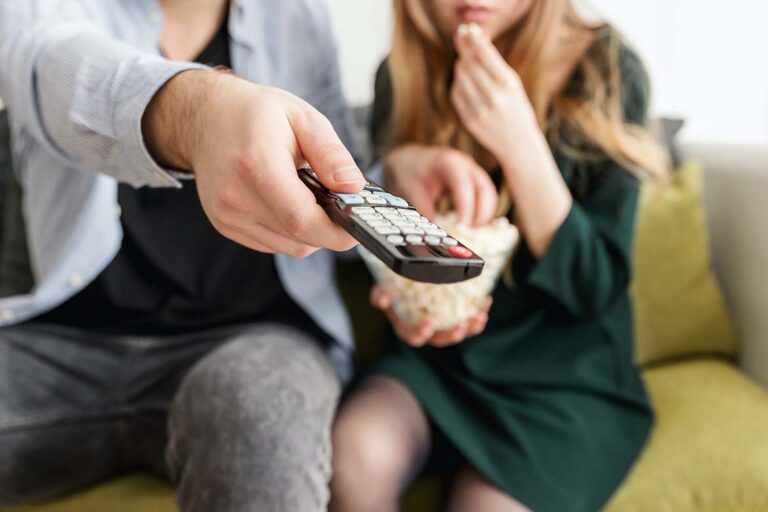 Reading Books vs. Watching TV: Which is Better for You? - All Thing Suf Reading Books vs. Watching TV: Which is Better for You? - All Thing Suf